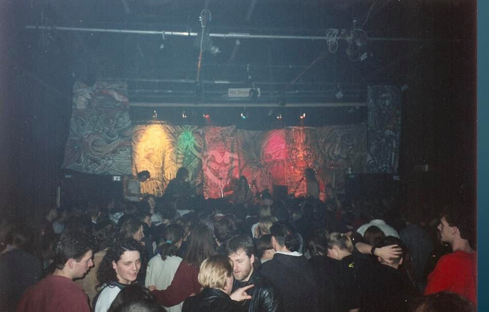 The Buzz Club: The Moonflowers December 1990 – Indie Through The ...